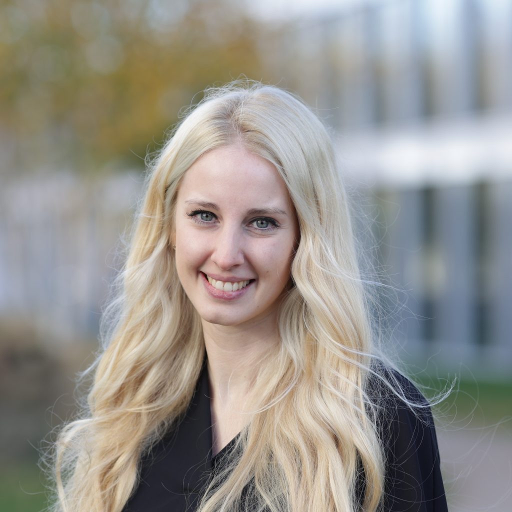 Our Experts – Azoa